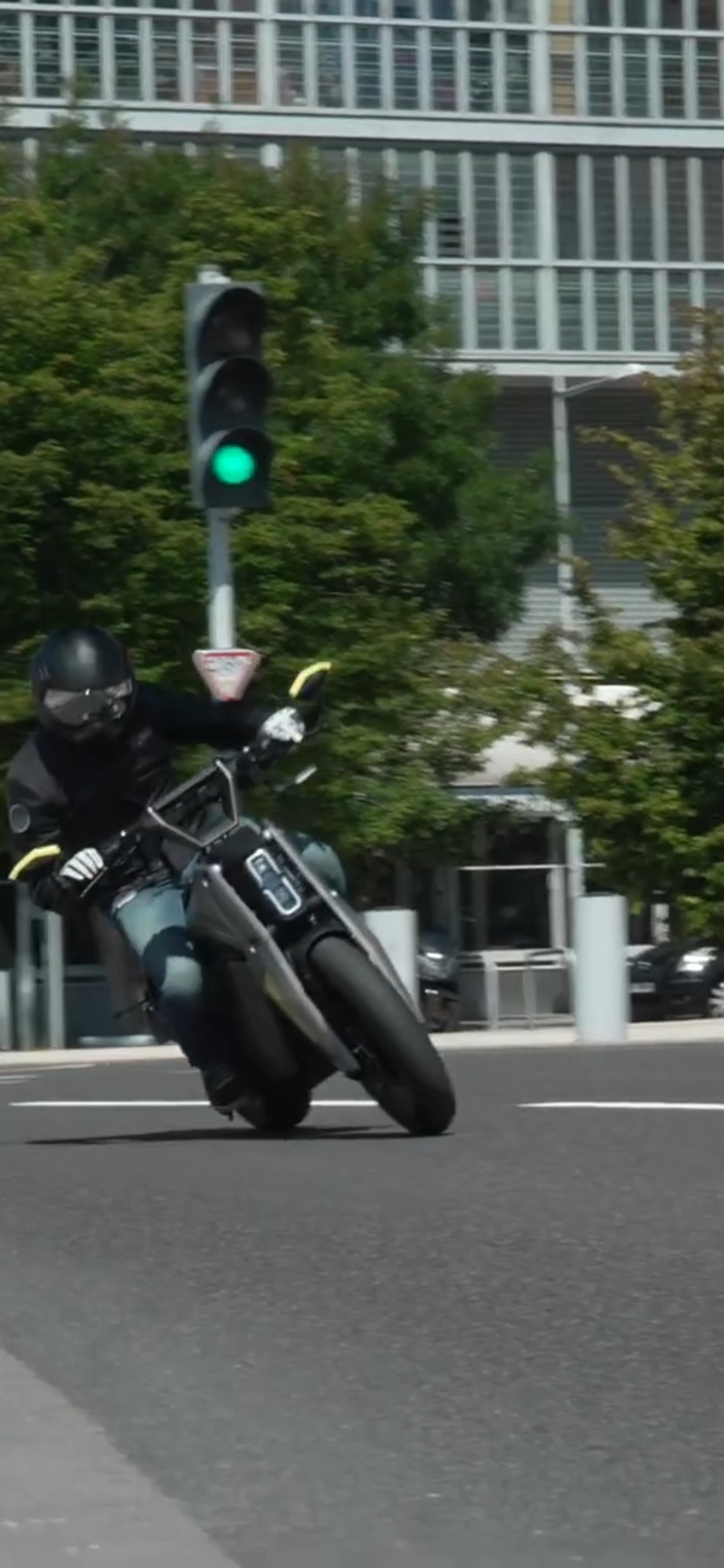 NAXEON: A new creative mobility