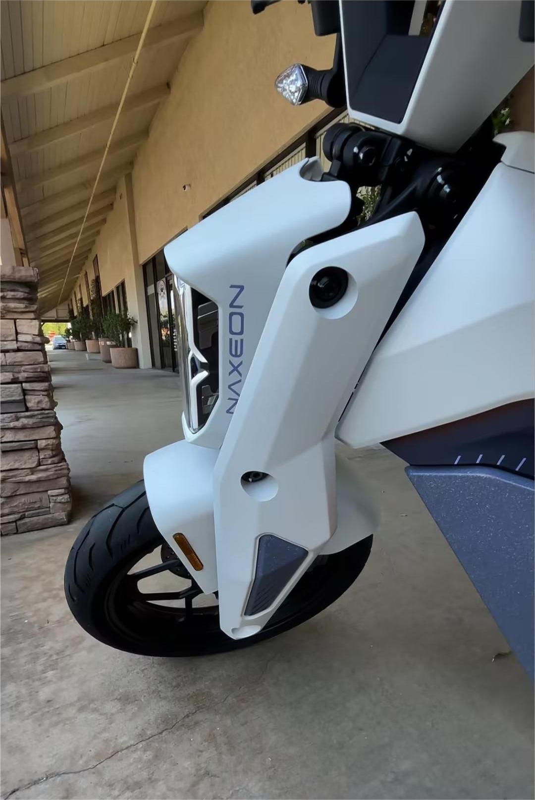 NAXEON: A new creative mobility